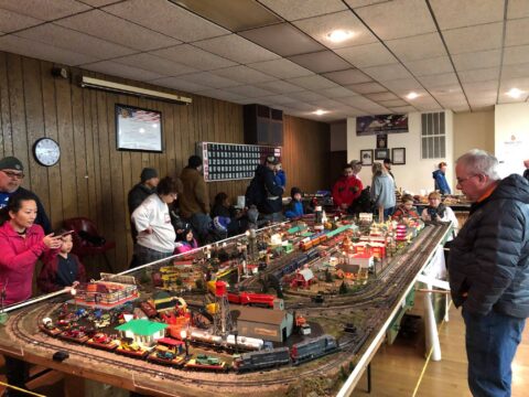 Train Show day 1 - Delavan - Delavan Lake Chamber Website